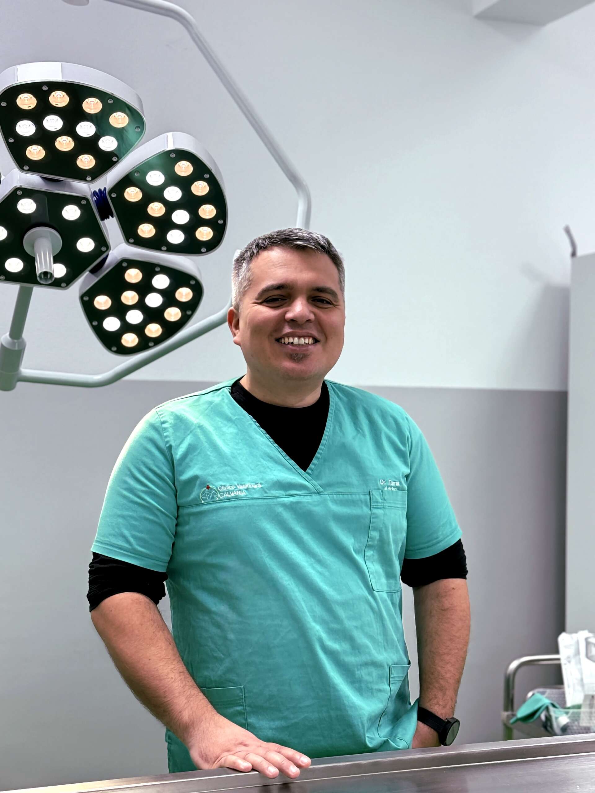 DR. ADRIAN TOMA — Clinica Veterinară Calvaria